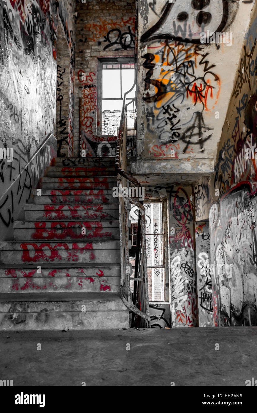 Graffiti stairs wall art hi-res stock photography and images - Alamy