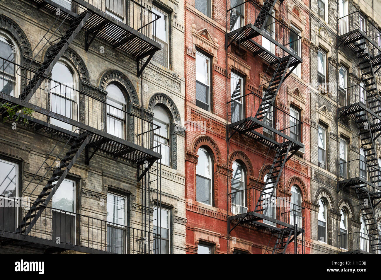 Old tenement building nyc hi-res stock photography and images - Alamy