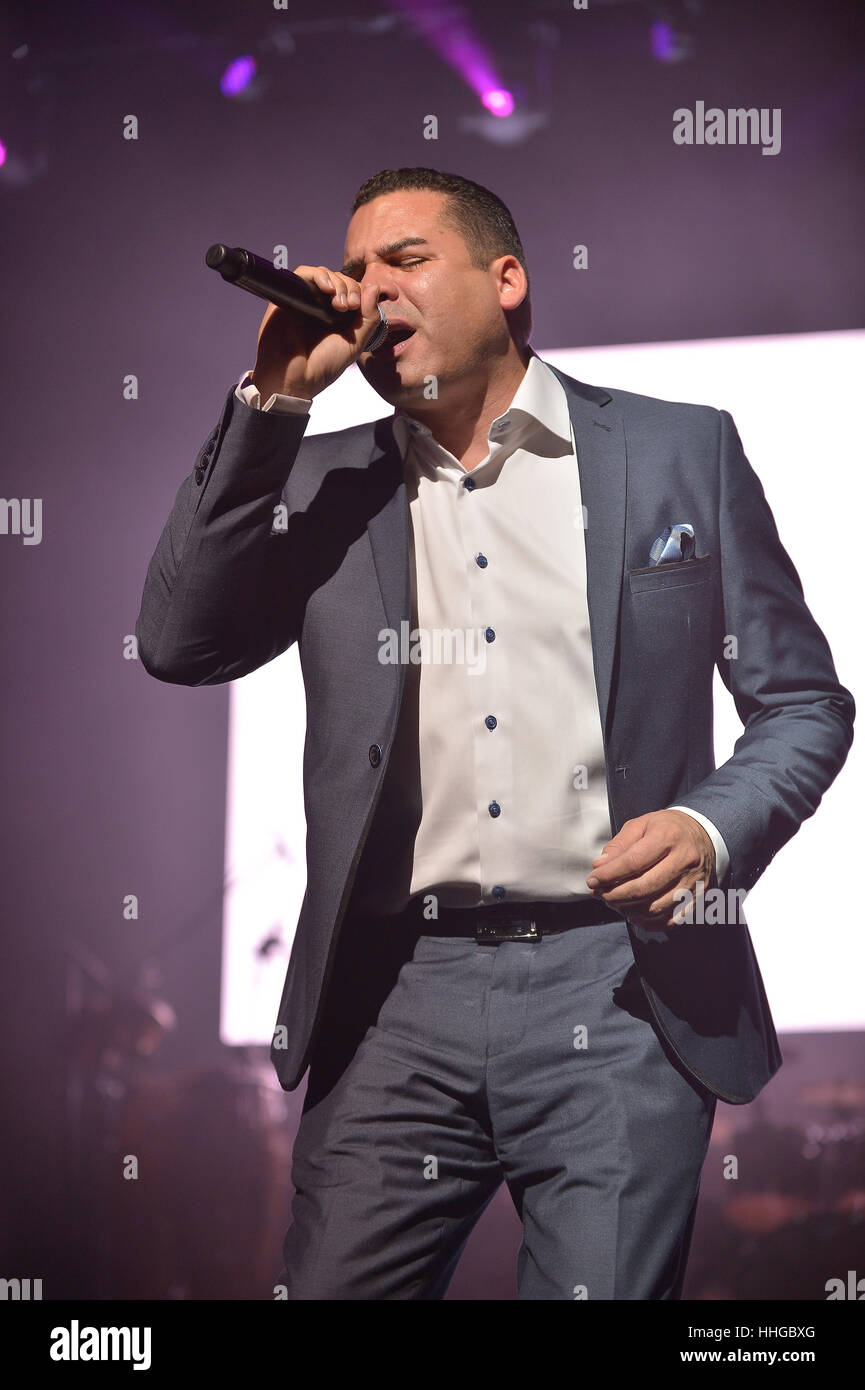 Suave performing live onstage during the Power 96 Holiday Throwback ...