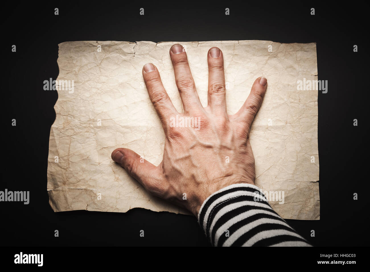 Old paper template hi-res stock photography and images - Alamy