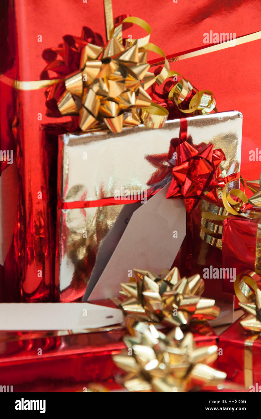 Presents images hi-res stock photography and images - Alamy