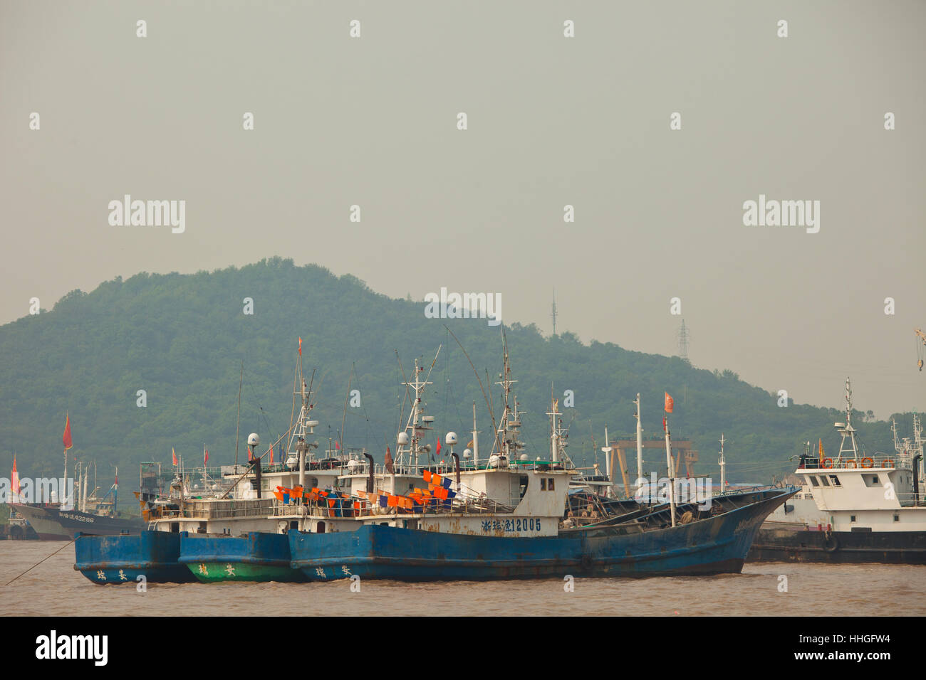 fishing port in zhoushan Stock Photo - Alamy