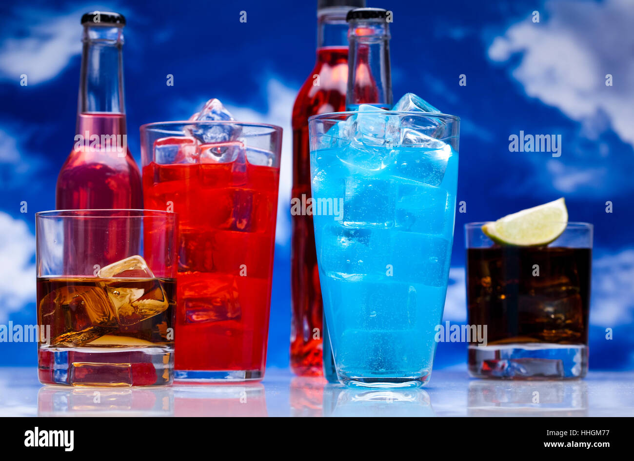 bar, tavern, drink, drinking, bibs, alcohol, bottle, alcoholic ...