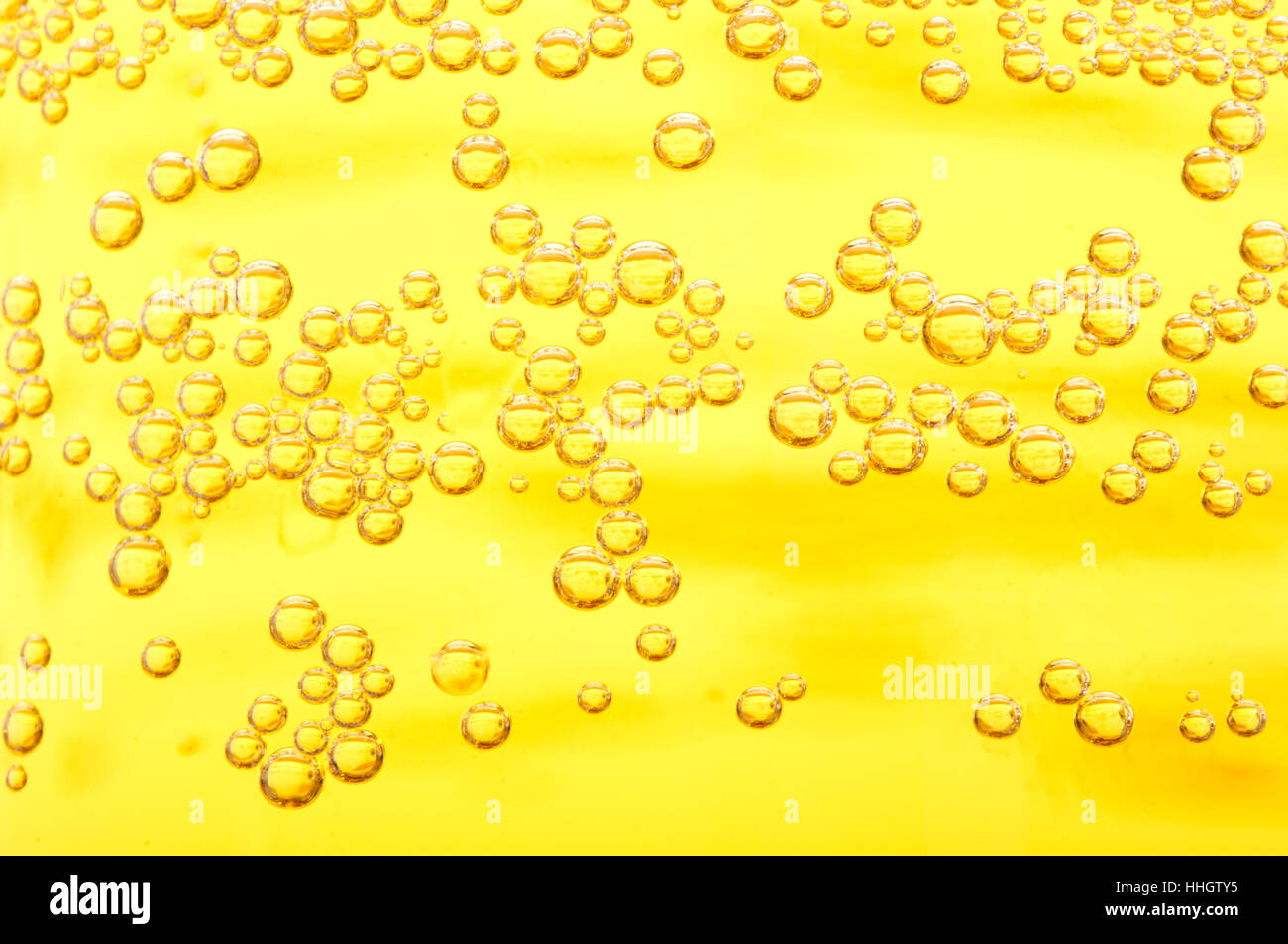 thousands of small bubbles in beer Stock Photo - Alamy
