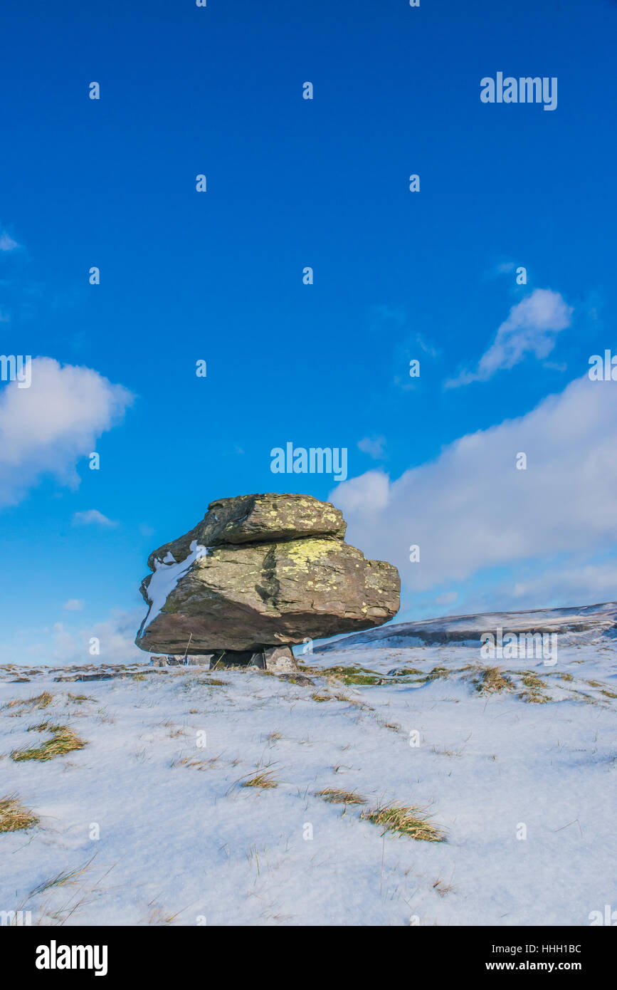 Crummack Dale Norber Erratic Boulders in winter Stock Photo - Alamy