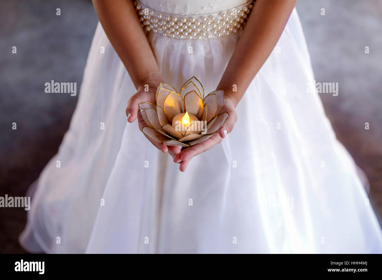 Child bride hi-res stock photography and images - Alamy