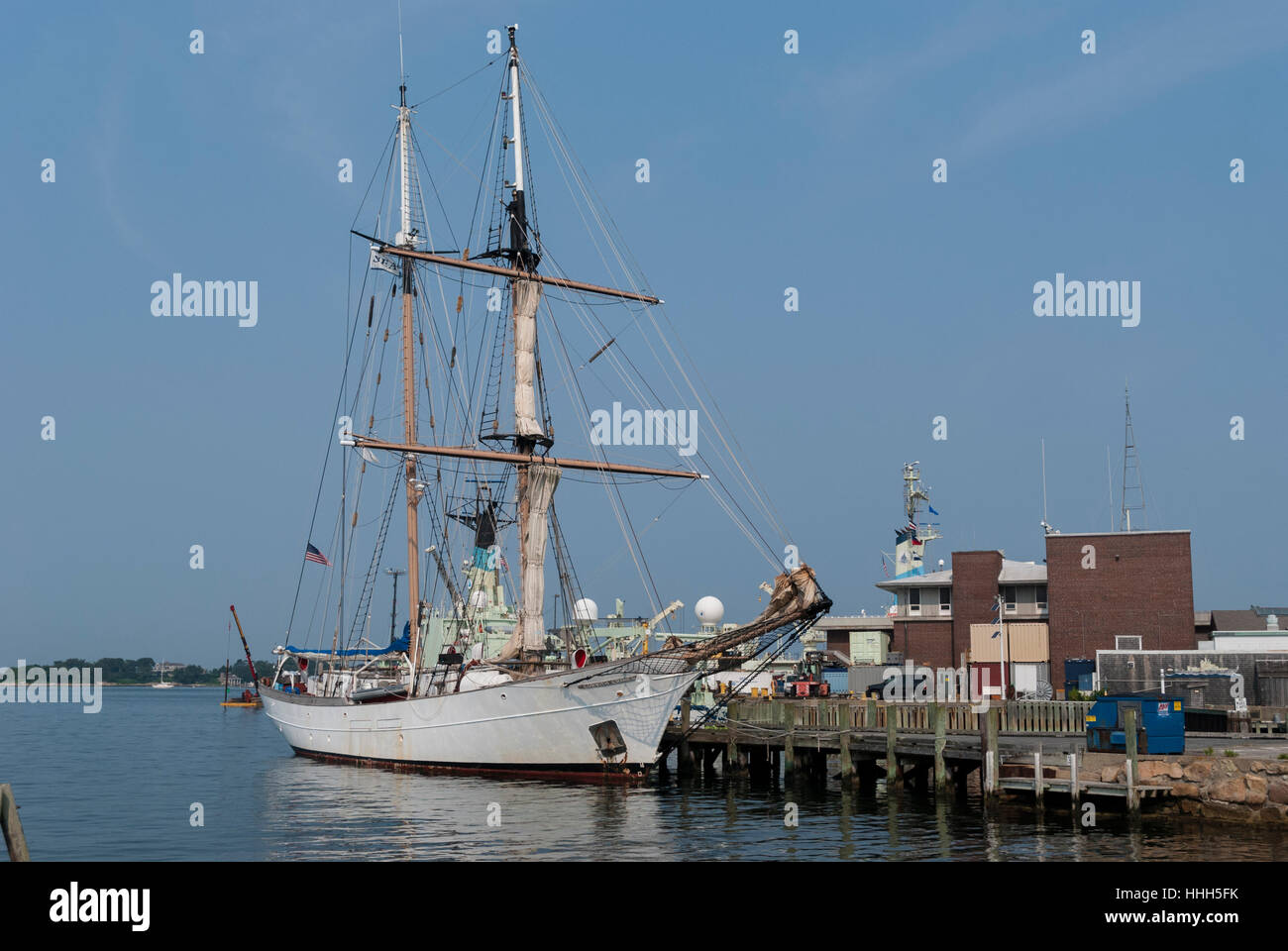 Sailing school ship hi-res stock photography and images - Alamy