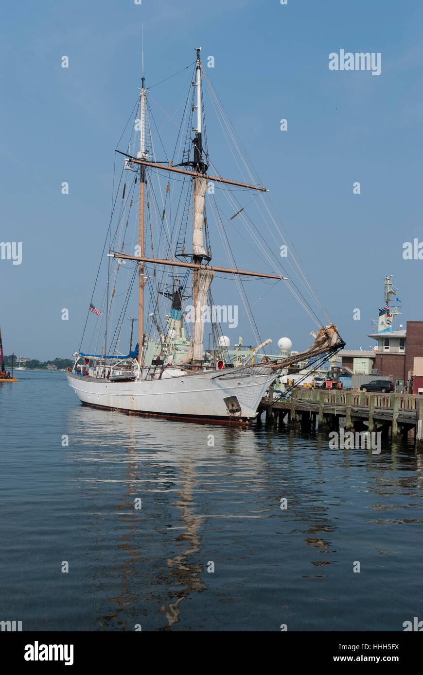 Sailing school ship hi-res stock photography and images - Alamy