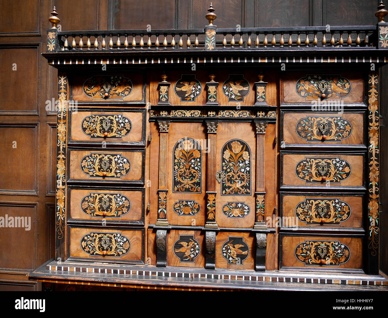 Lady Lever Art Gallery at the model village of Port Sunlight, created ...