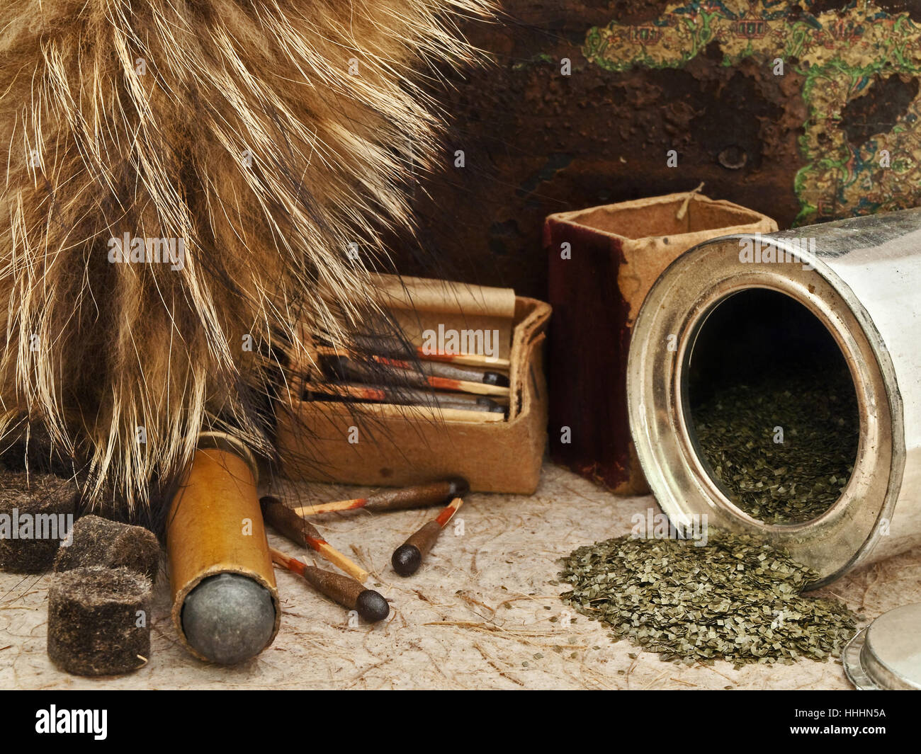 Cartridge gunpowder hi-res stock photography and images - Alamy