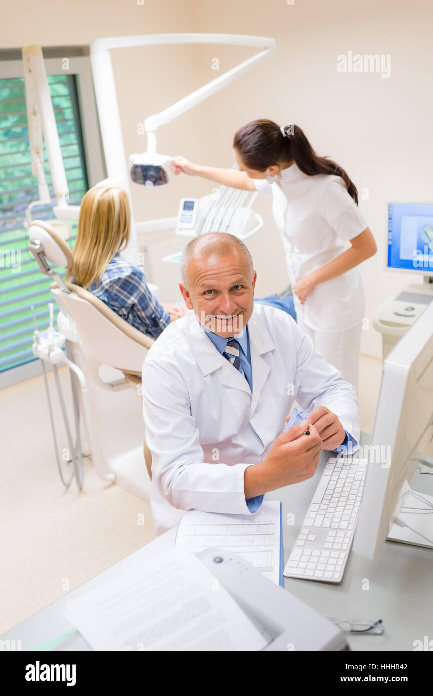 doctor, physician, medic, medical practicioner, woman, medicinally ...