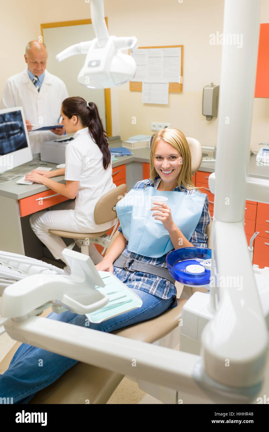 doctor, physician, medic, medical practicioner, woman, medicinally ...