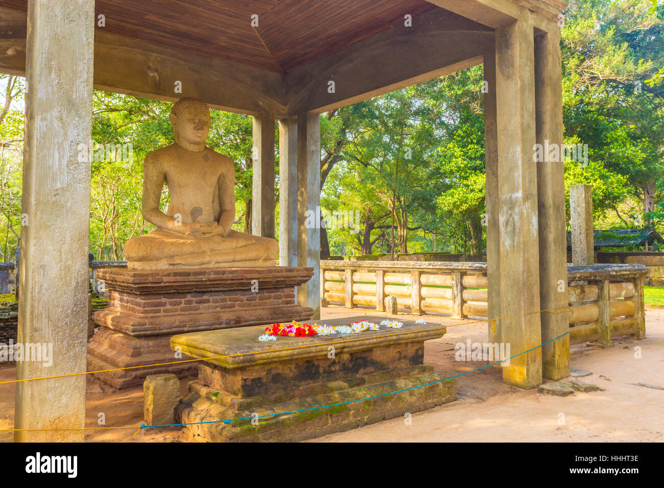 The samadhi buddha statue High Resolution Stock Photography and Images ...
