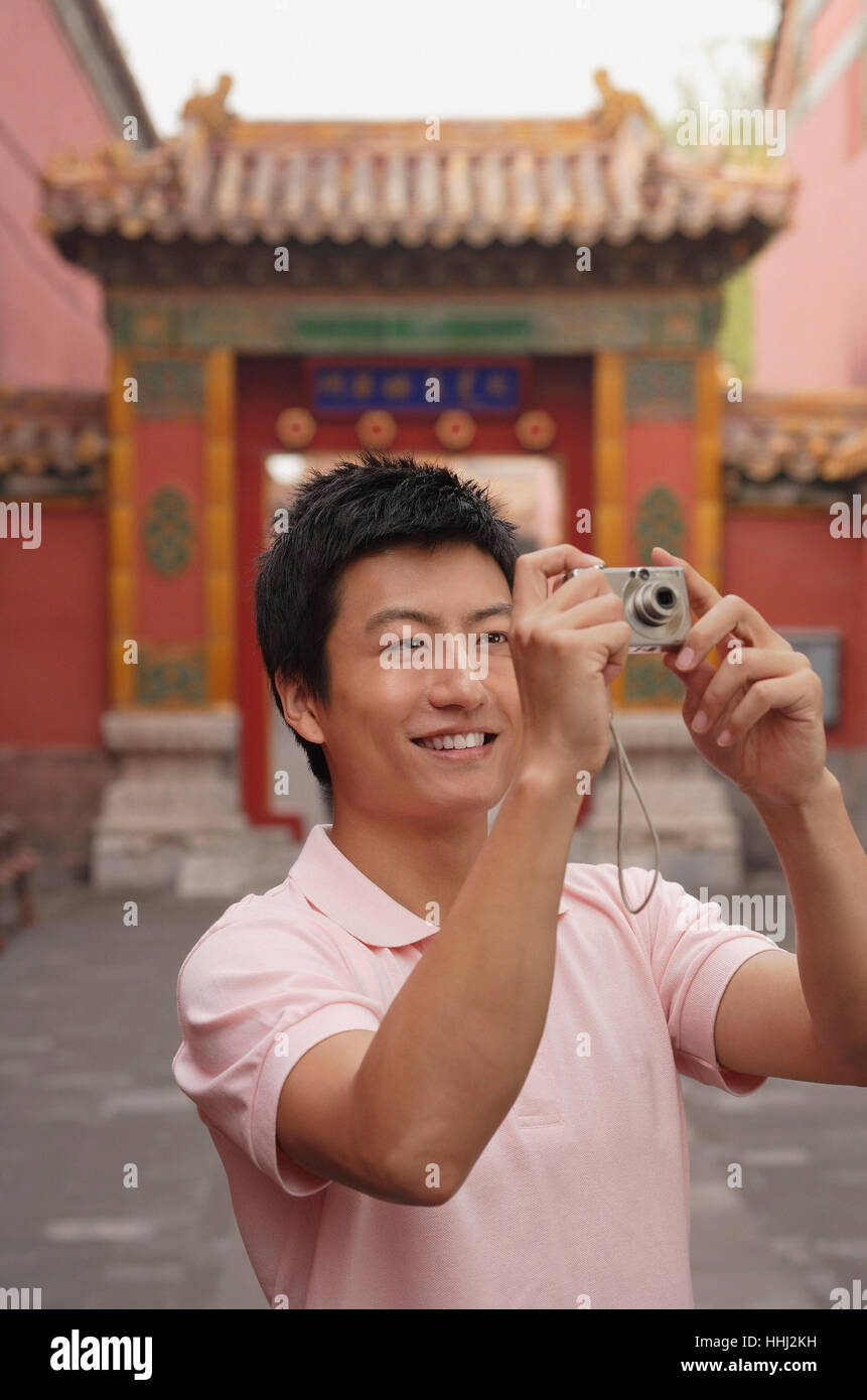 Smiles 1 person hi-res stock photography and images - Alamy