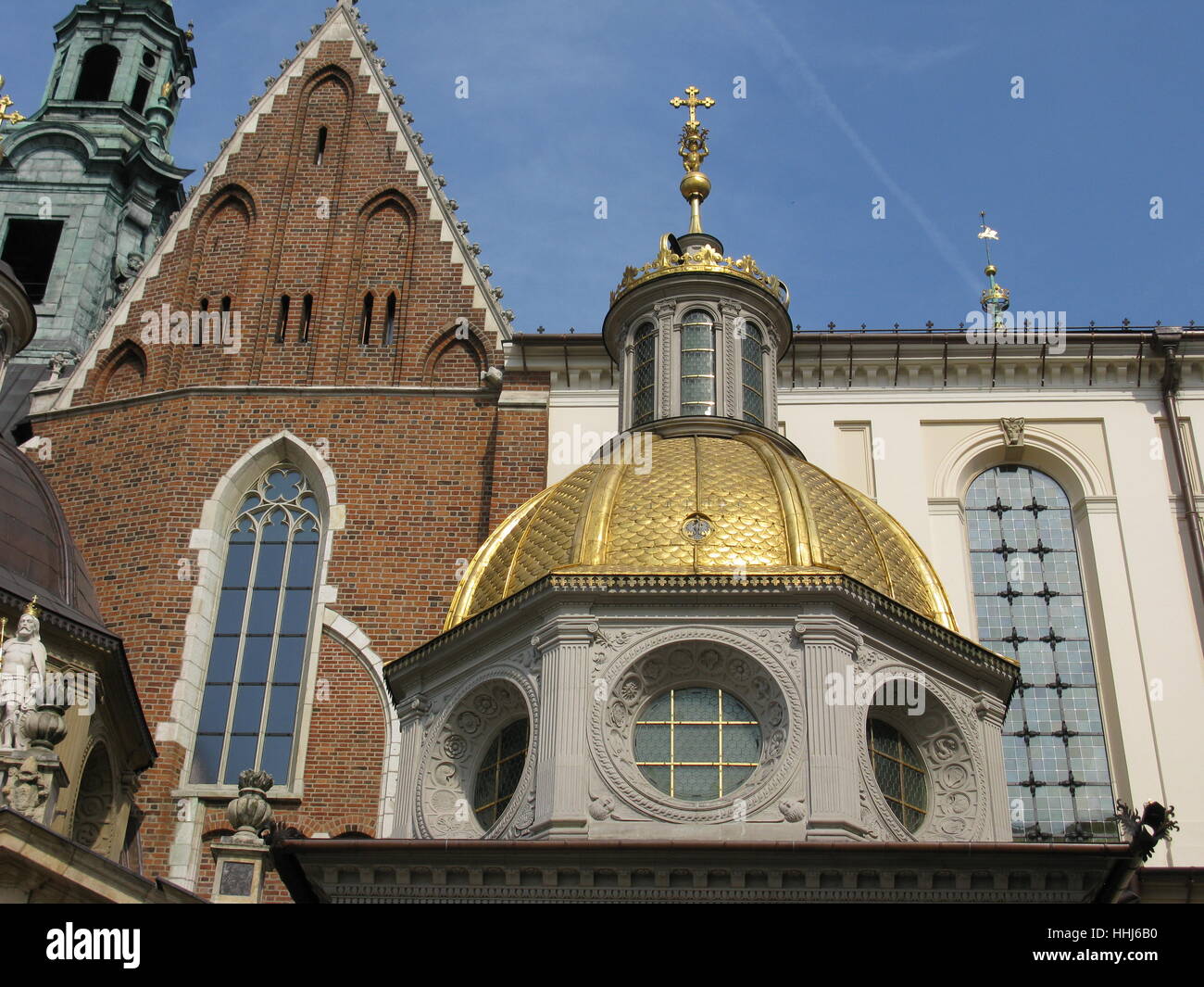 protection of historic buildings and monuments, city, town, monument ...