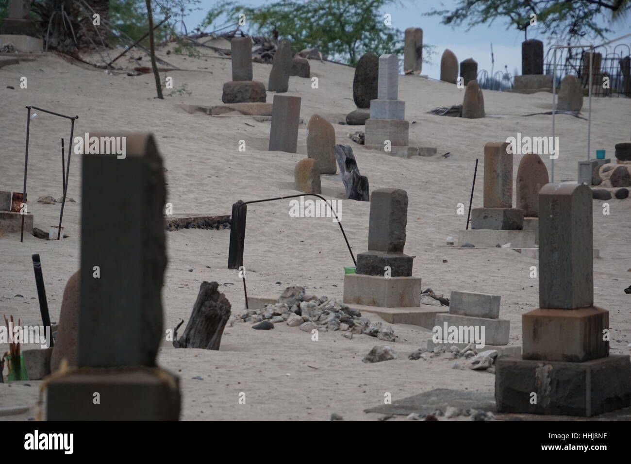 Multiple gravesstones hi-res stock photography and images - Alamy