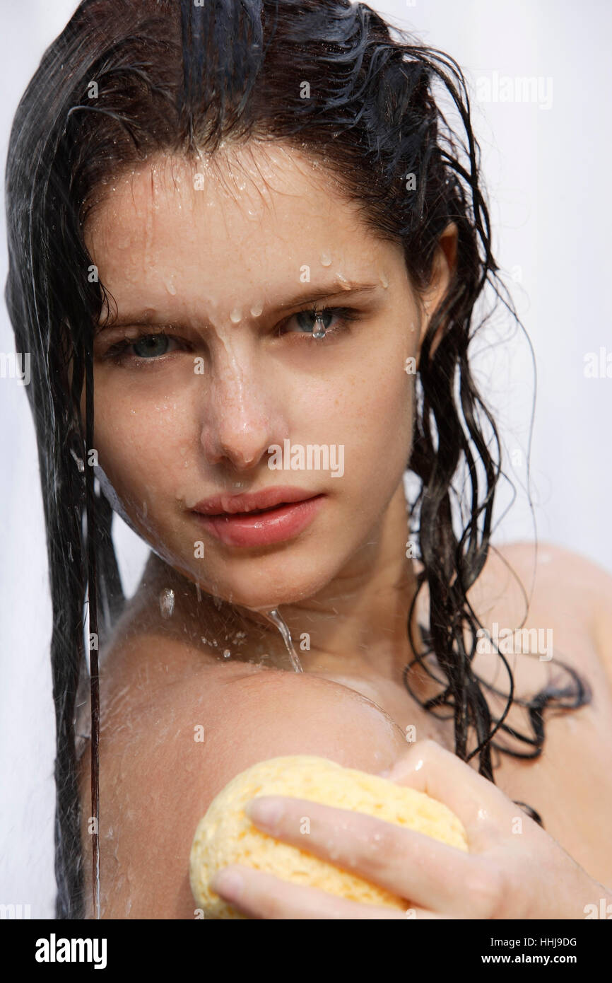 Shower woman beauty hi-res stock photography and images - Alamy