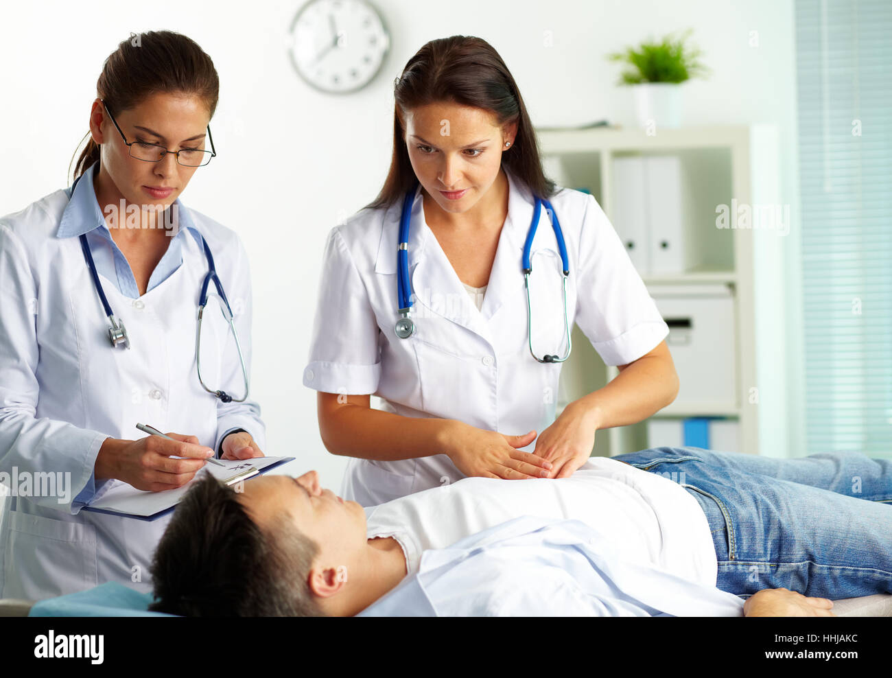 doctor, physician, medic, medical practicioner, woman, humans, human ...