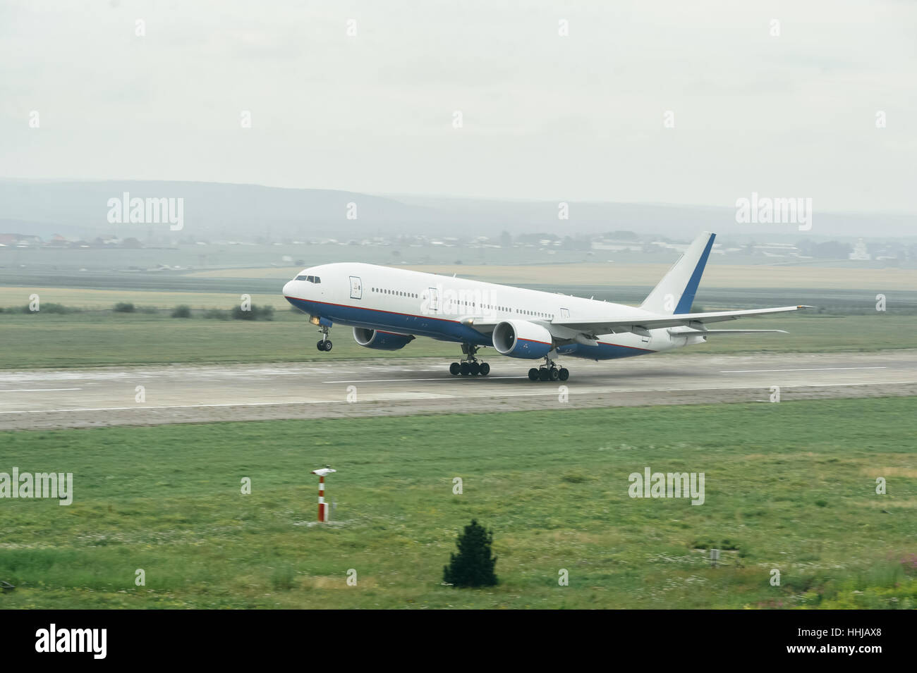 Cockpit entrance boeing hi-res stock photography and images - Alamy