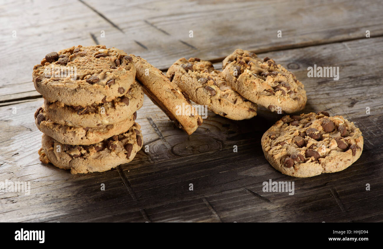 Stacked chocolate chip cookies hi-res stock photography and images - Alamy