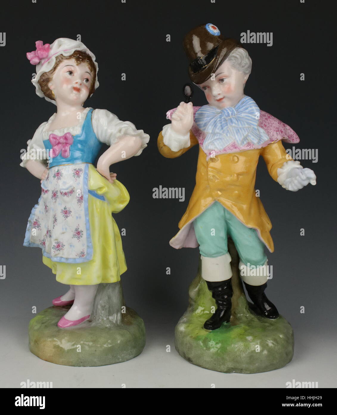 Antique porcelain figurines hi-res stock photography and images - Alamy