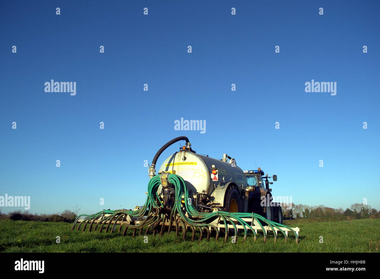 Spread slurry hi-res stock photography and images - Alamy