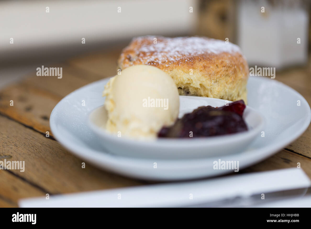Plain scone hi-res stock photography and images - Alamy