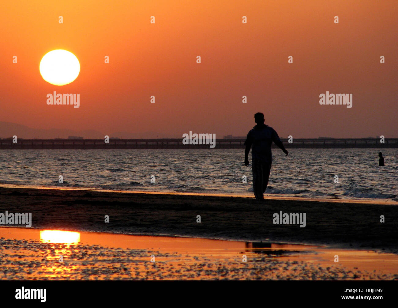 Shatti muscat hi-res stock photography and images - Alamy