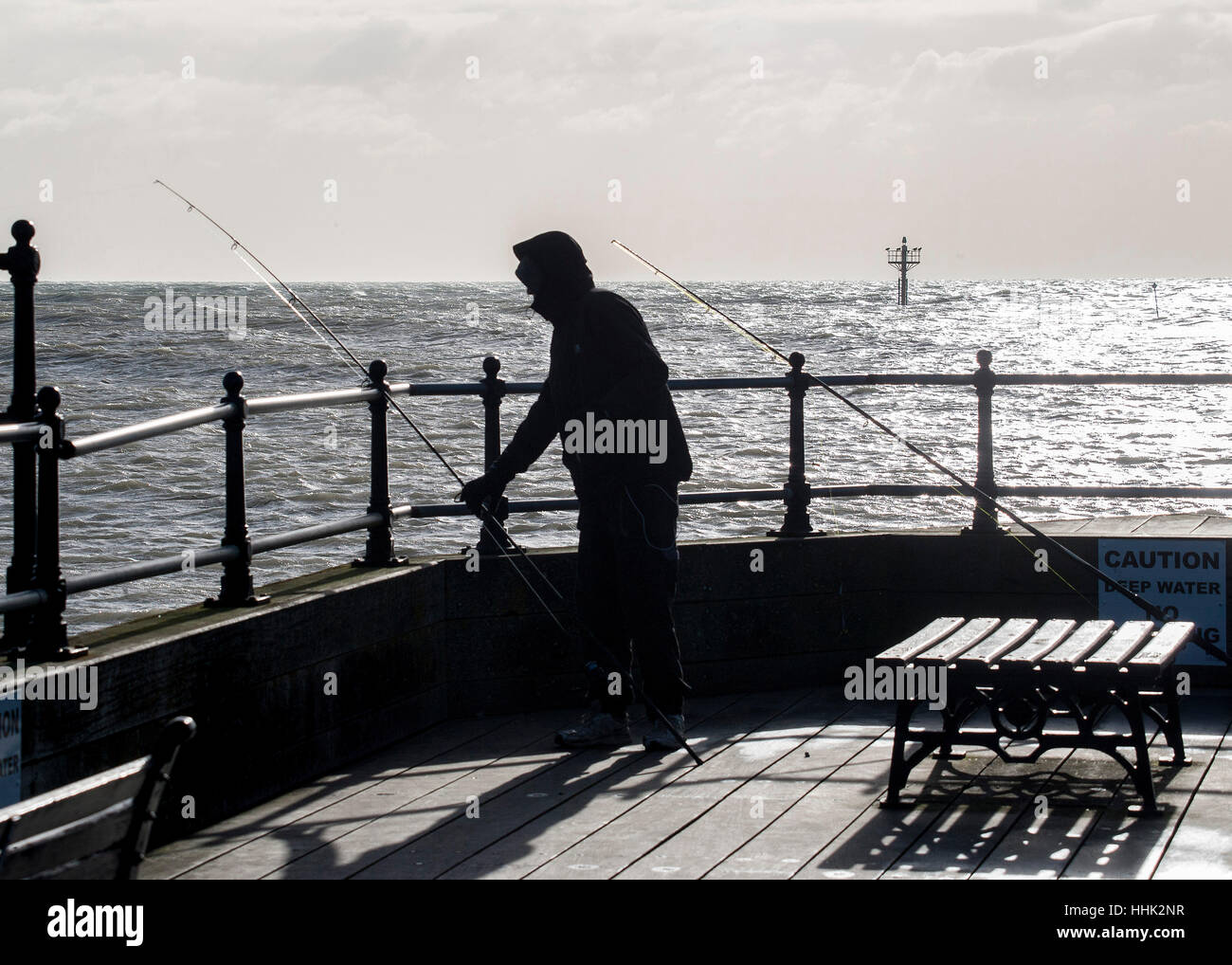 Fishing littlehampton uk hi-res stock photography and images - Alamy