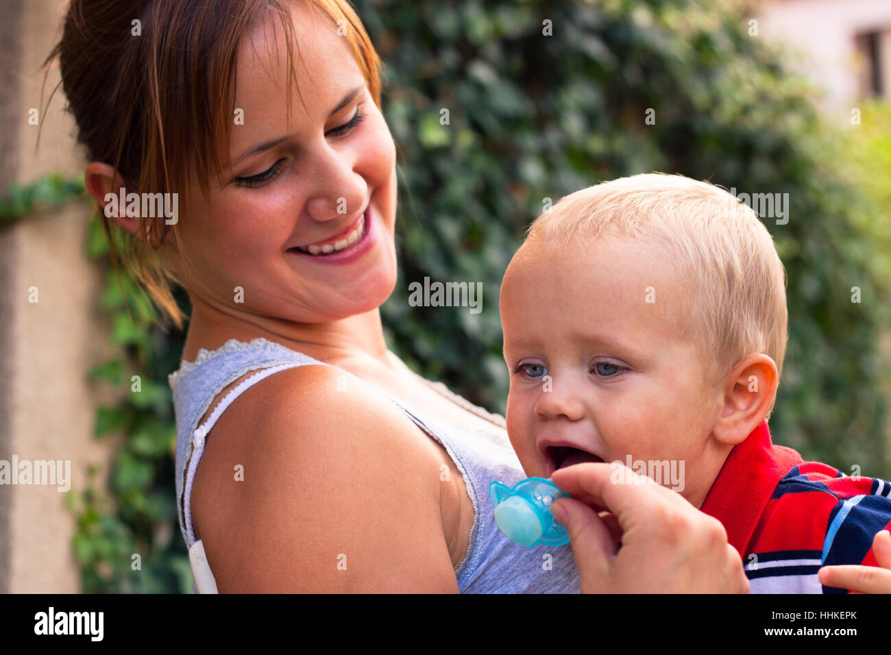 woman, humans, human beings, people, folk, persons, human, human being ...