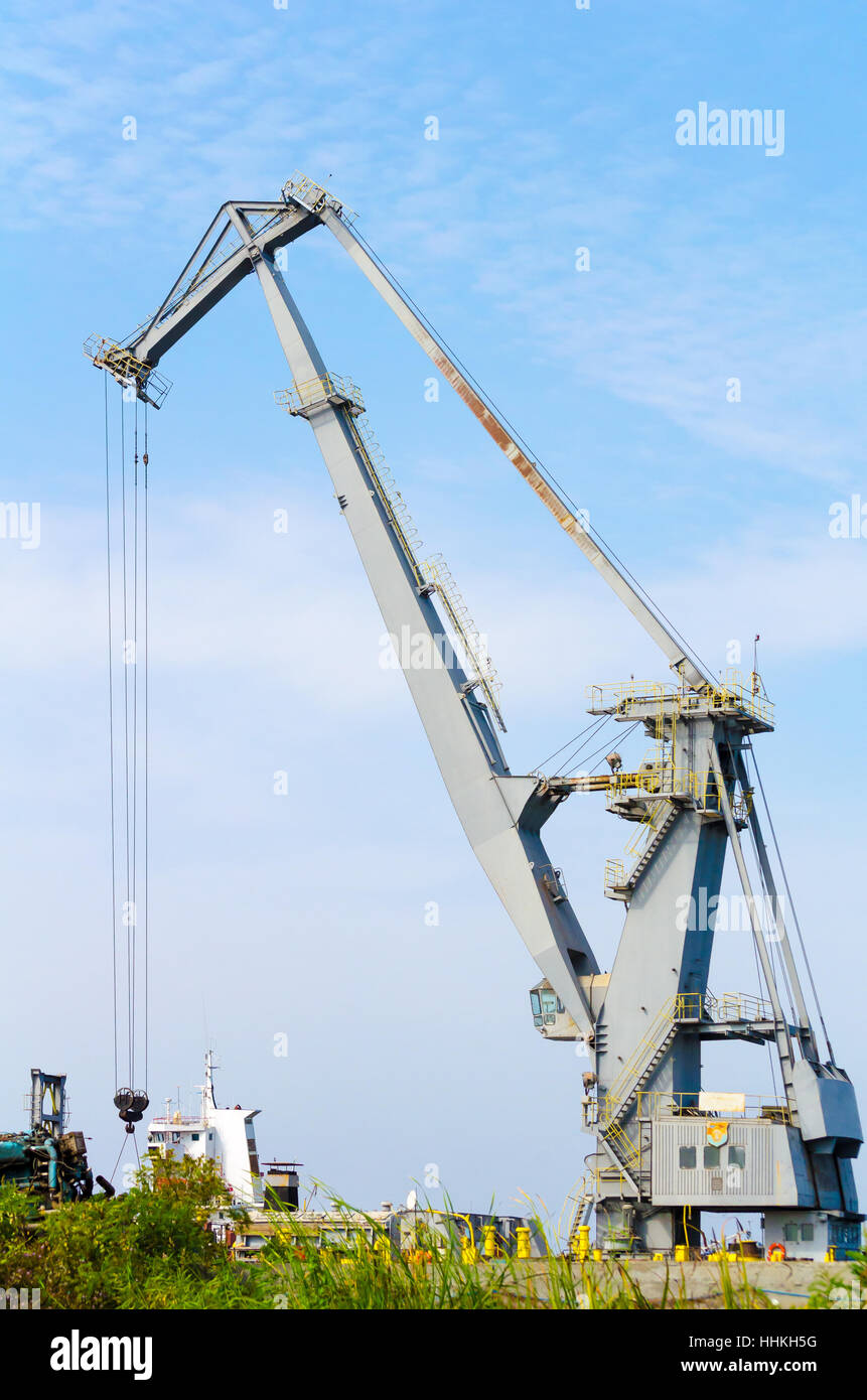 Crane loading hi-res stock photography and images - Alamy