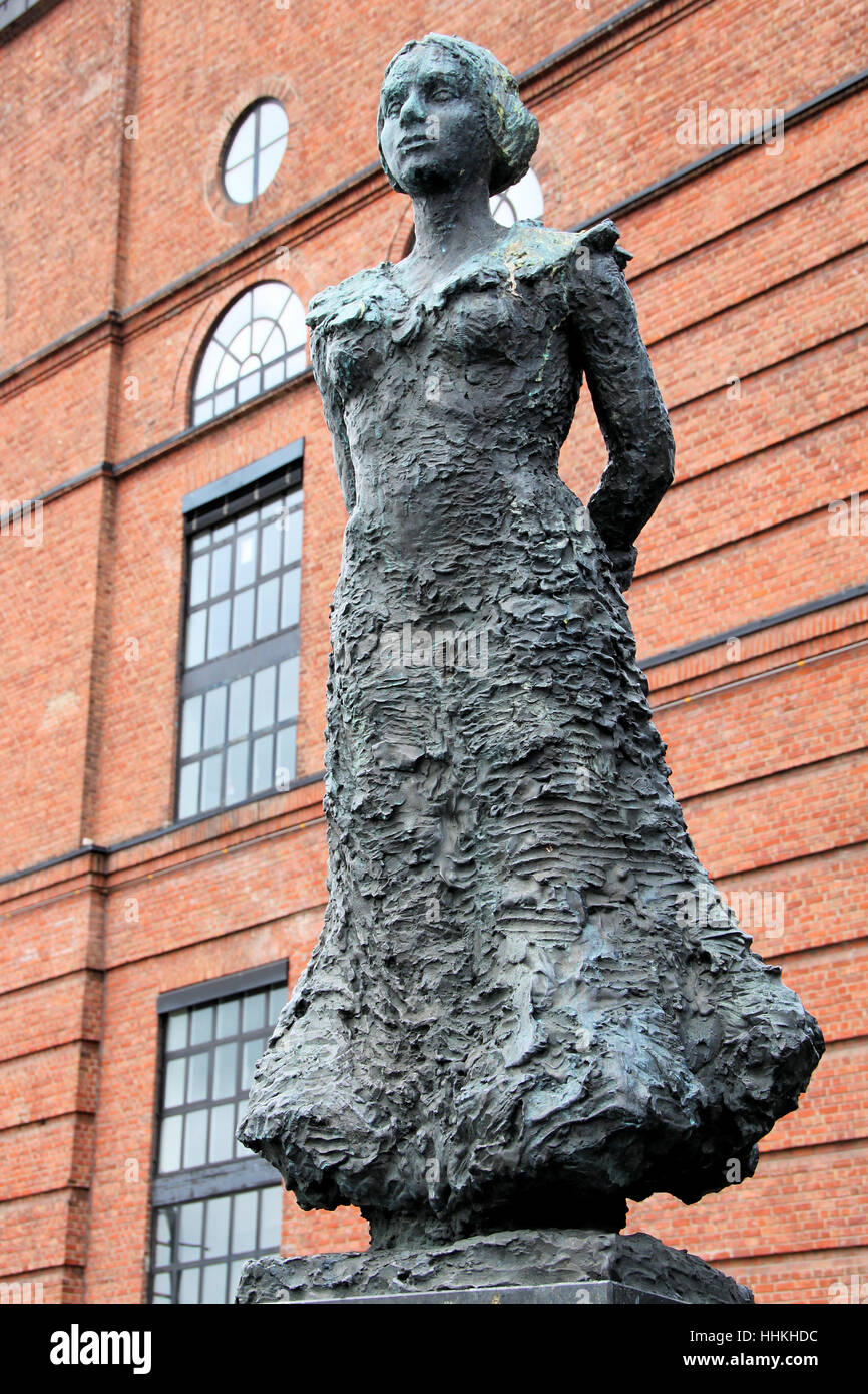woman, statue, norway, scandinavia, bronze, girl, girls, woman, wait ...