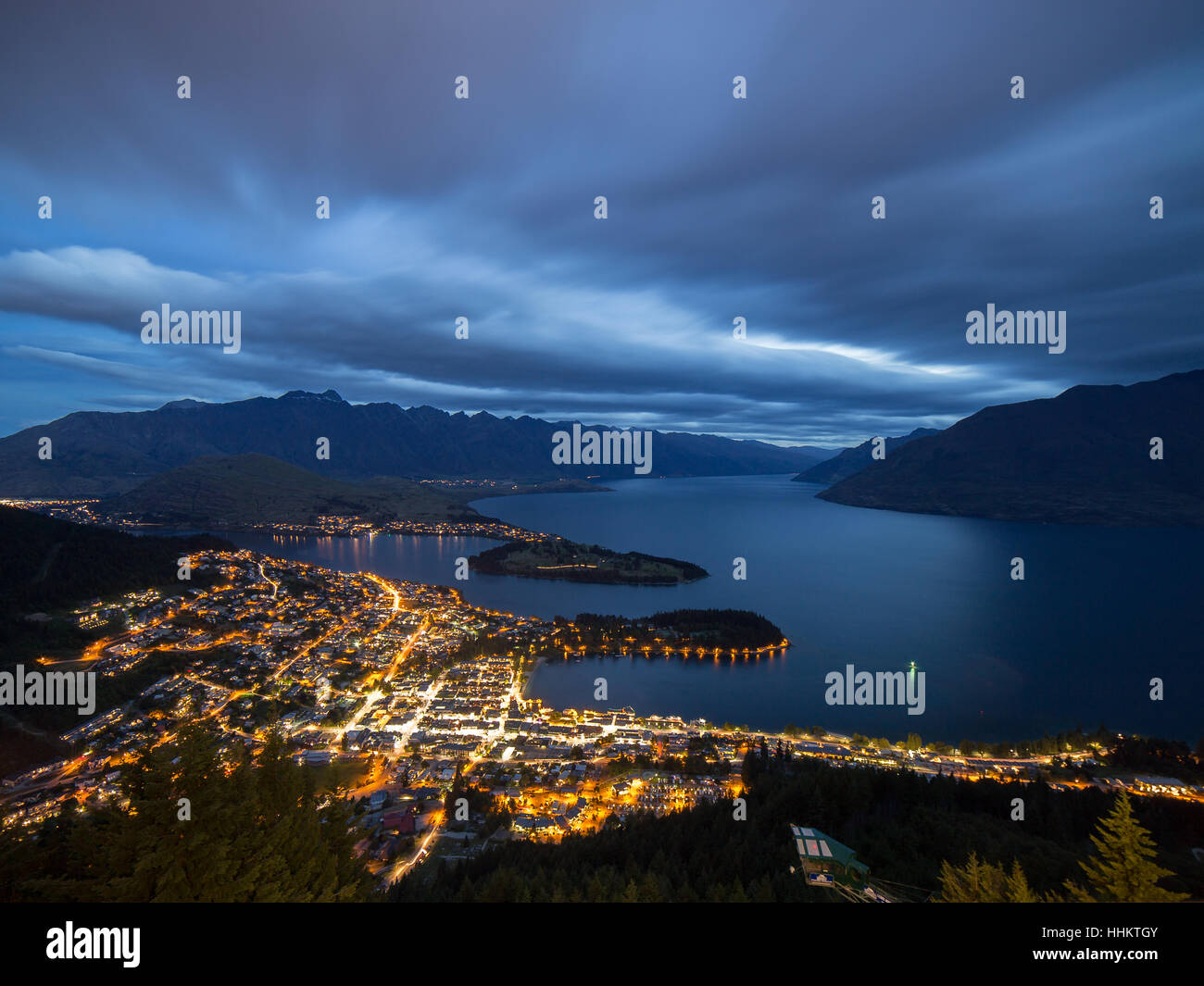Day turns to night hi-res stock photography and images - Alamy