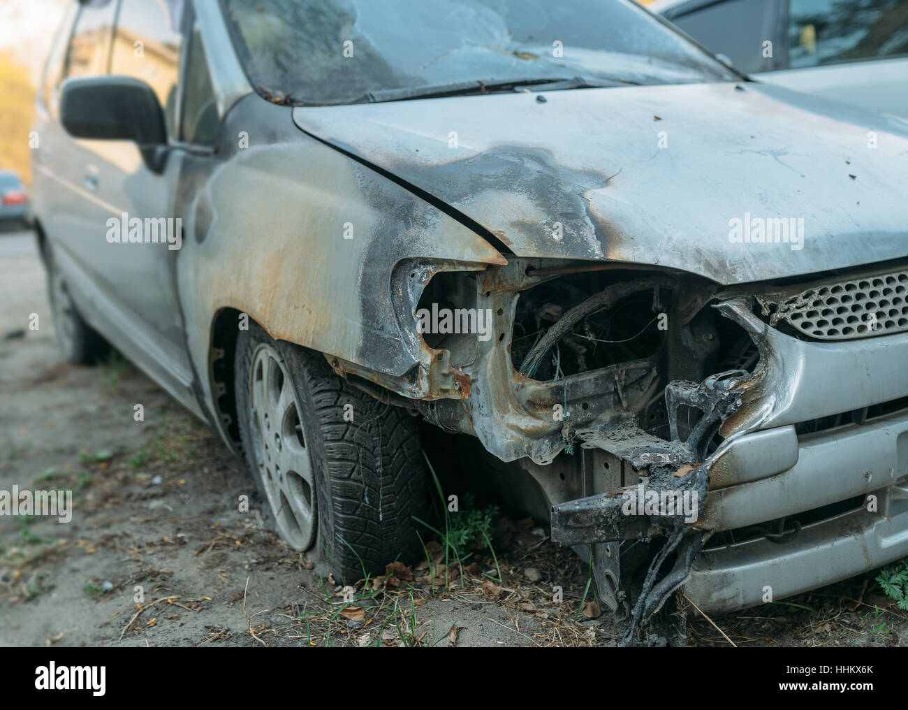 cars which burned wiring . cars stood near the house. firefighters ...