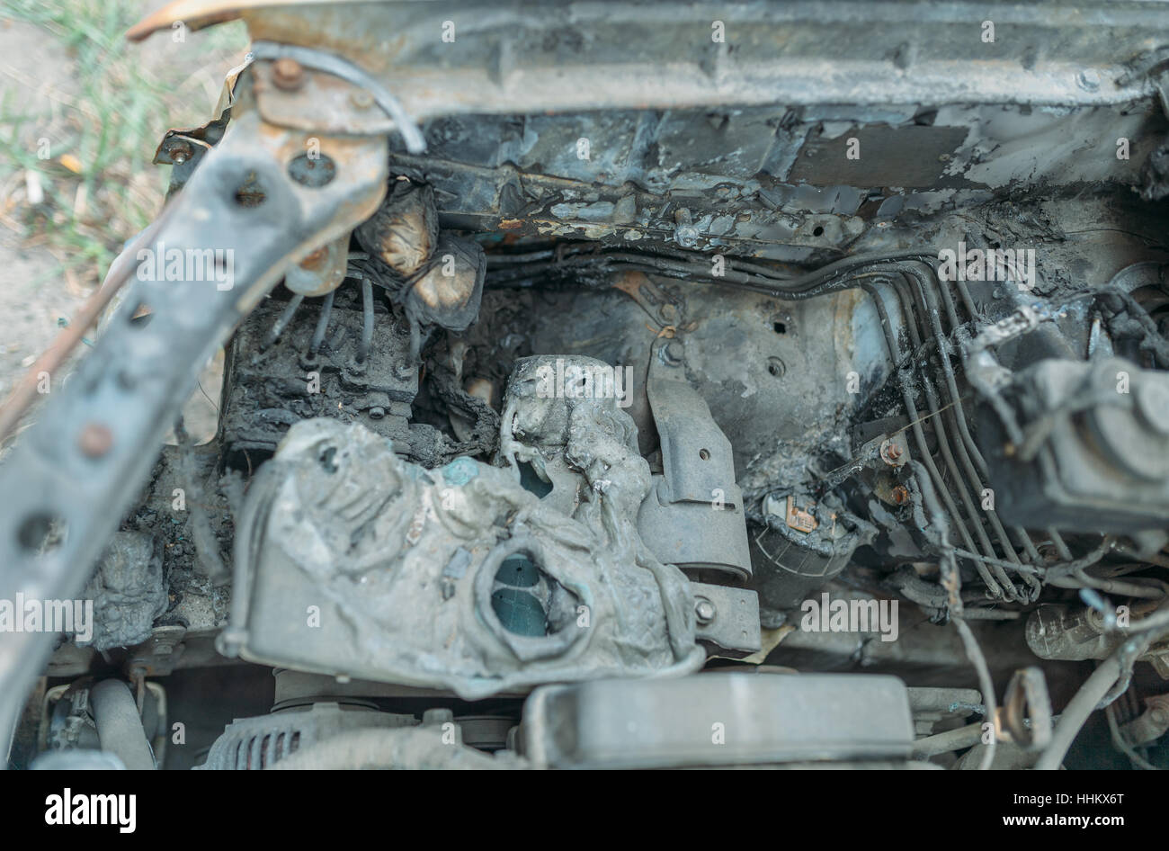 cars which burned wiring . cars stood near the house. firefighters ...