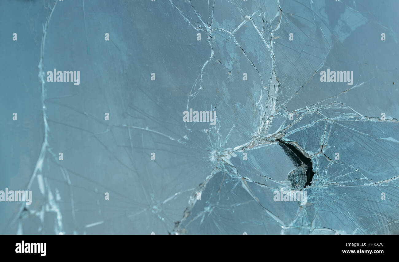 cars which burned wiring . cars stood near the house. firefighters ...