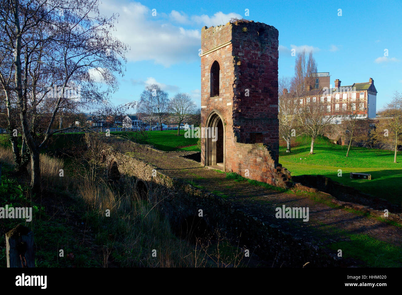 EXETER MEDIEVAL BRIDGE ST EDMUNDS TOWER EASTERN ARCH. LOOKING WEST ...