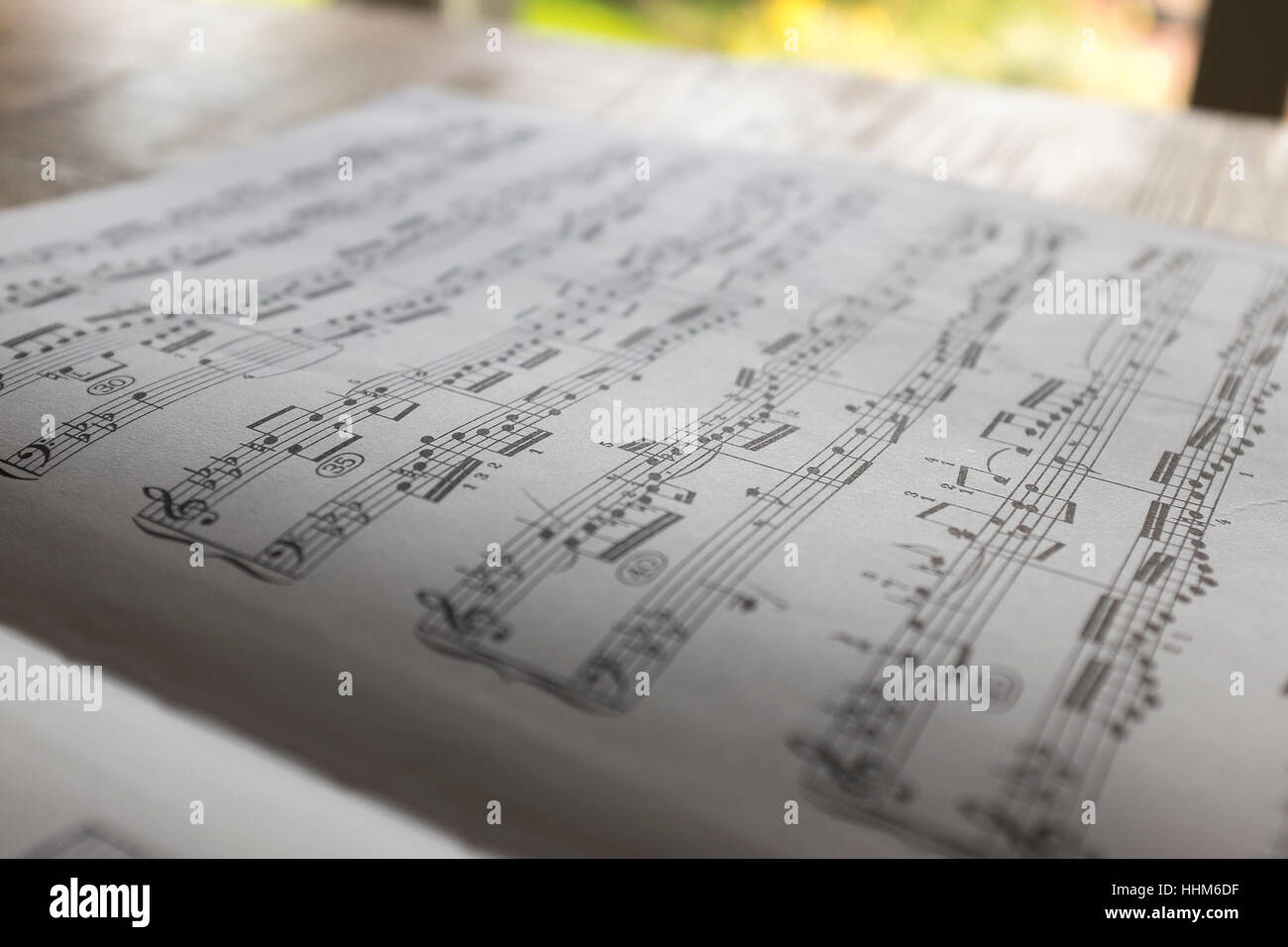 Music notes music score hi-res stock photography and images - Alamy