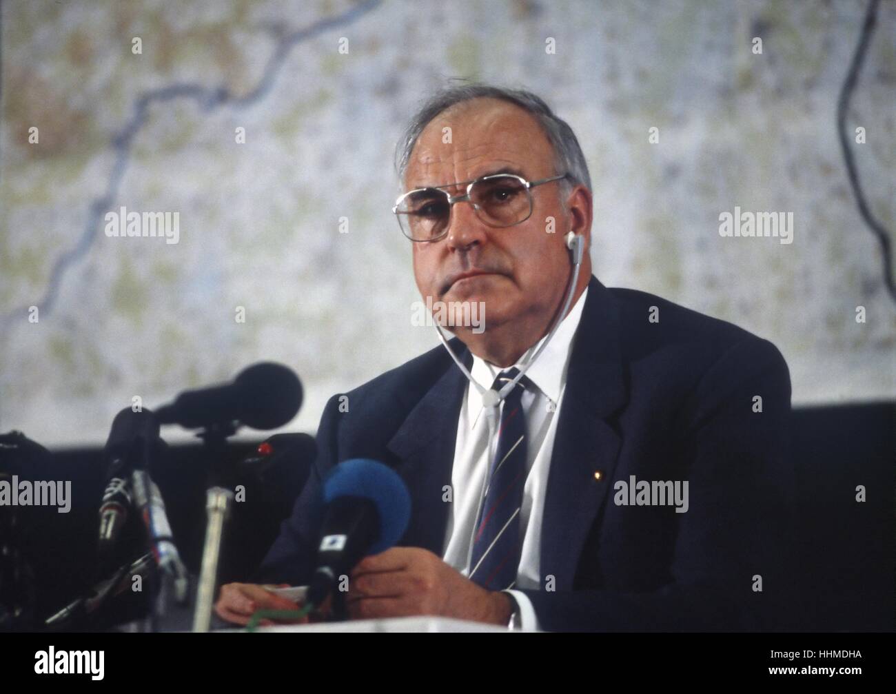 Helmut kohl 1982 hi-res stock photography and images - Alamy