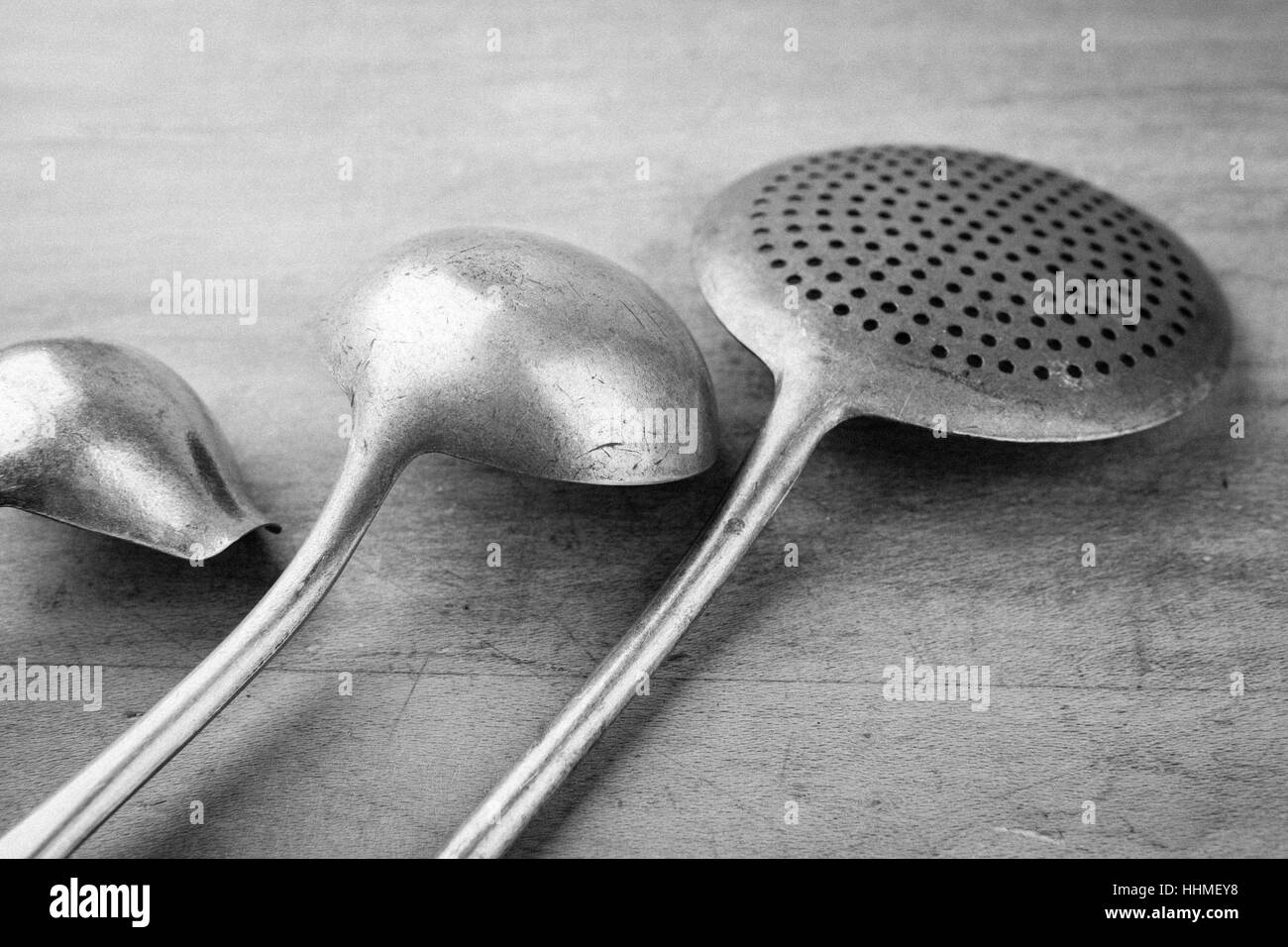 sauce, trowel, soup spoon, soup ladle, spoon, soup, still life, tool ...