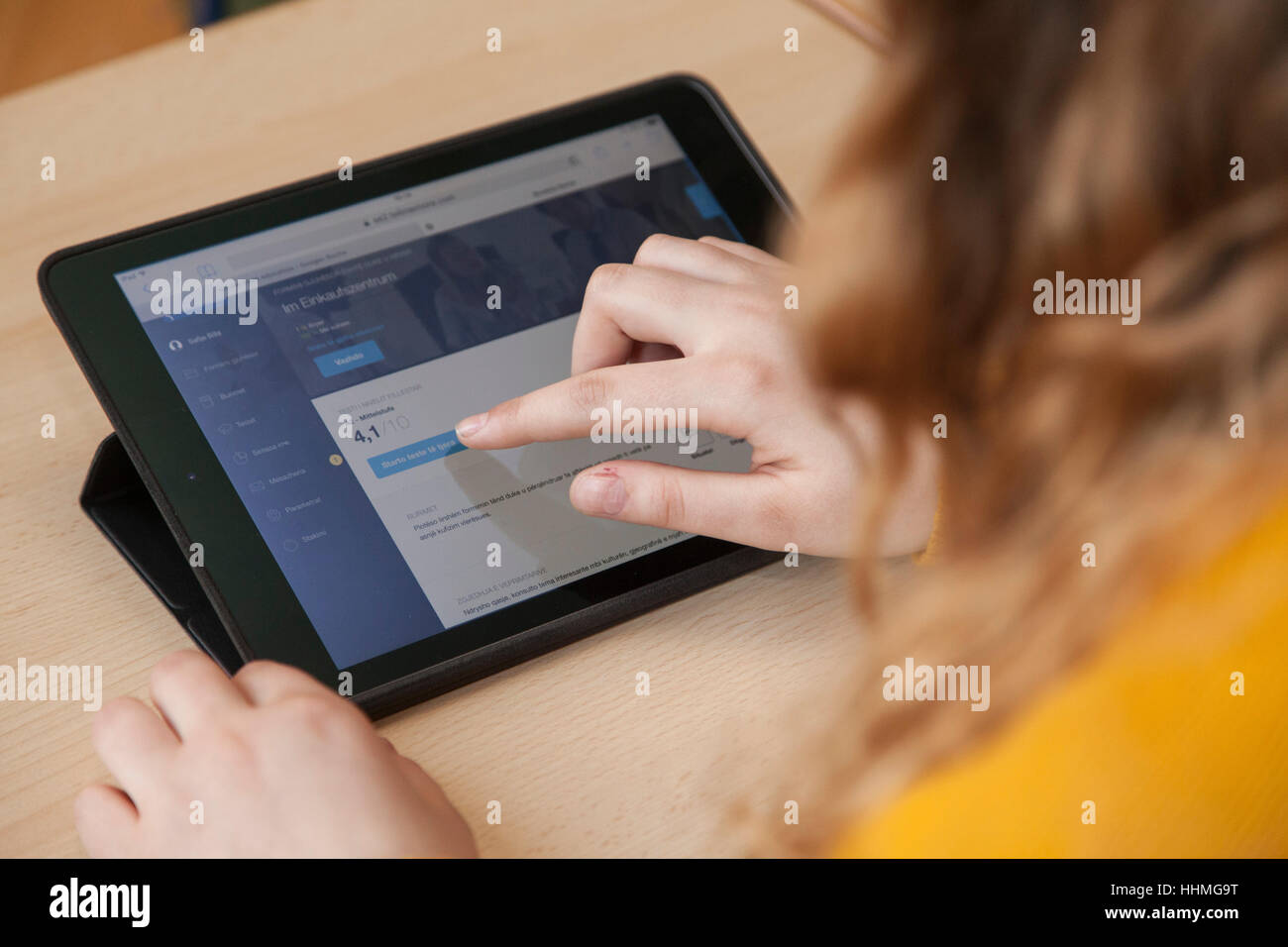 Computer learning and languages hi-res stock photography and images - Alamy