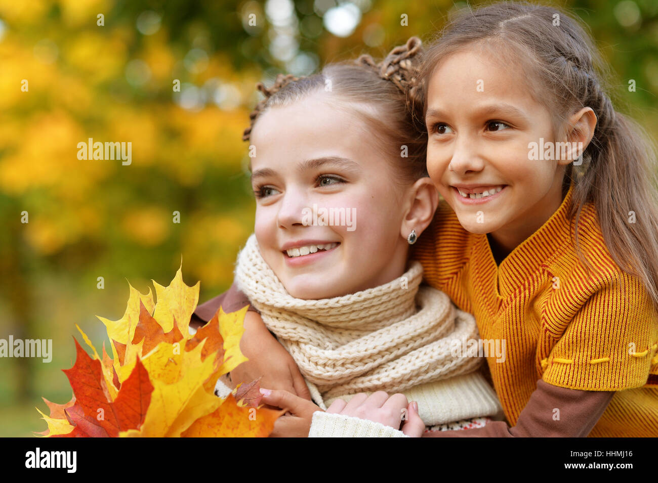 Two little sisters Stock Photo - Alamy