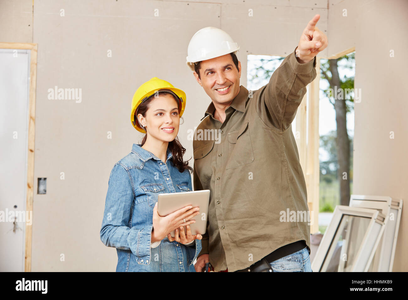 Building apprenticeship hi-res stock photography and images - Alamy