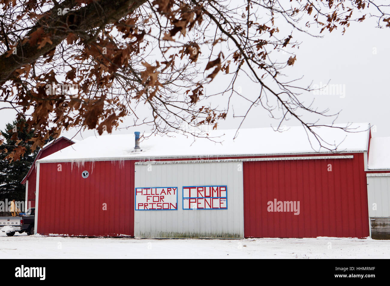 Trump sign rural hi-res stock photography and images - Alamy