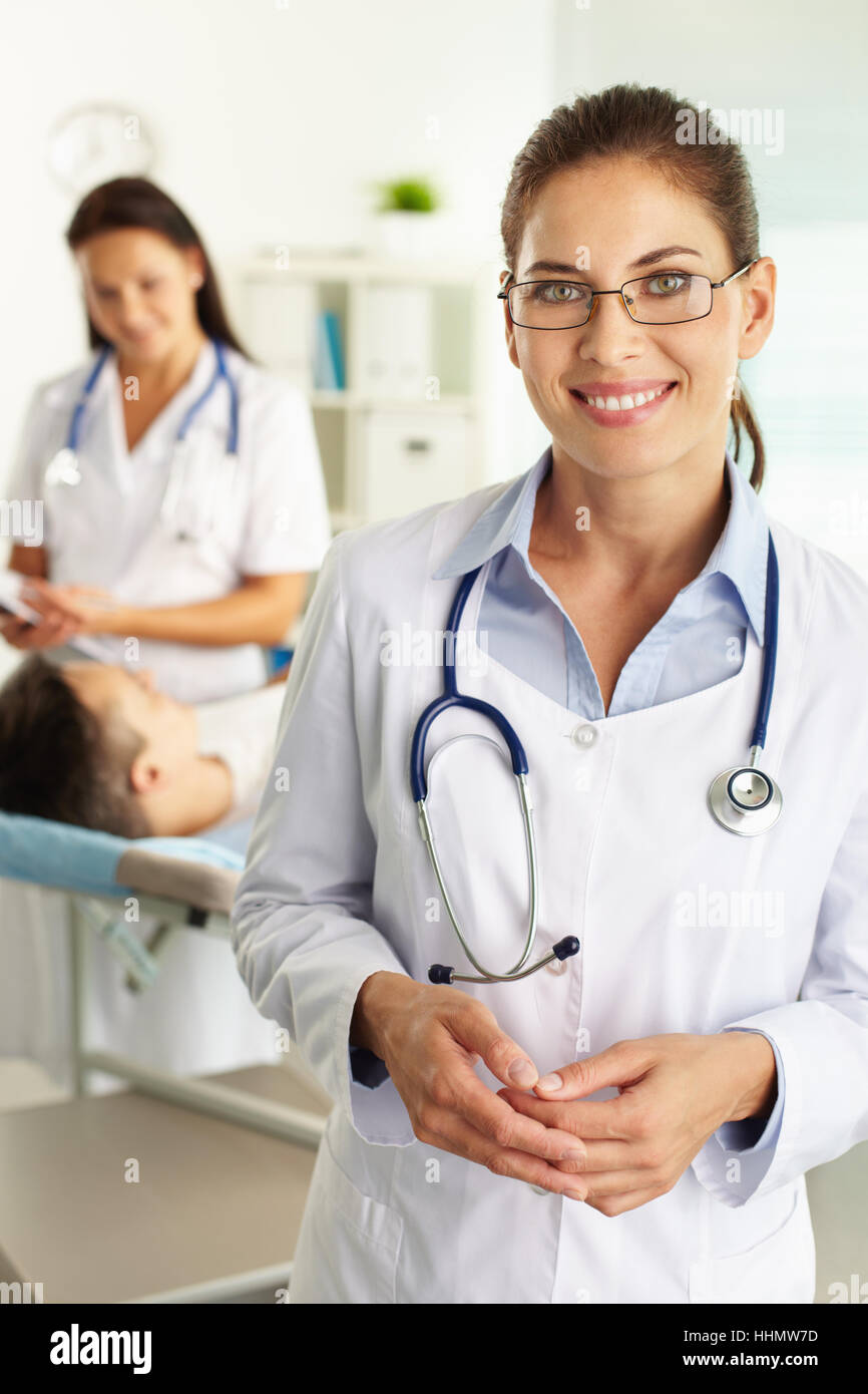 doctor, physician, medic, medical practicioner, woman, humans, human ...