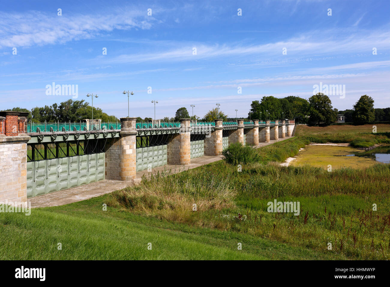 Flood protection, Pretziener Wehr, River Elbe, Pretzien, Saxony-Anhalt ...