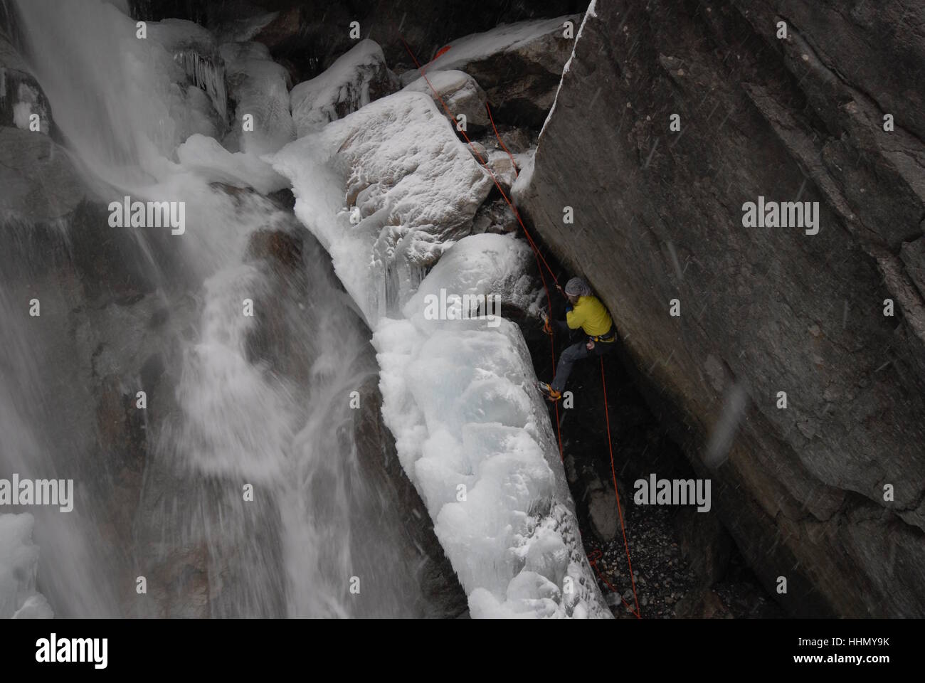 Self belayed hi-res stock photography and images - Alamy