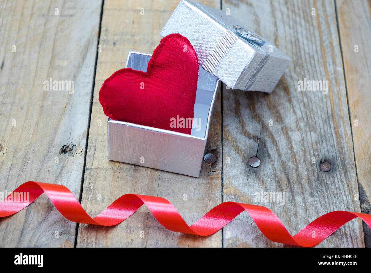 Heart in a box hi-res stock photography and images - Alamy
