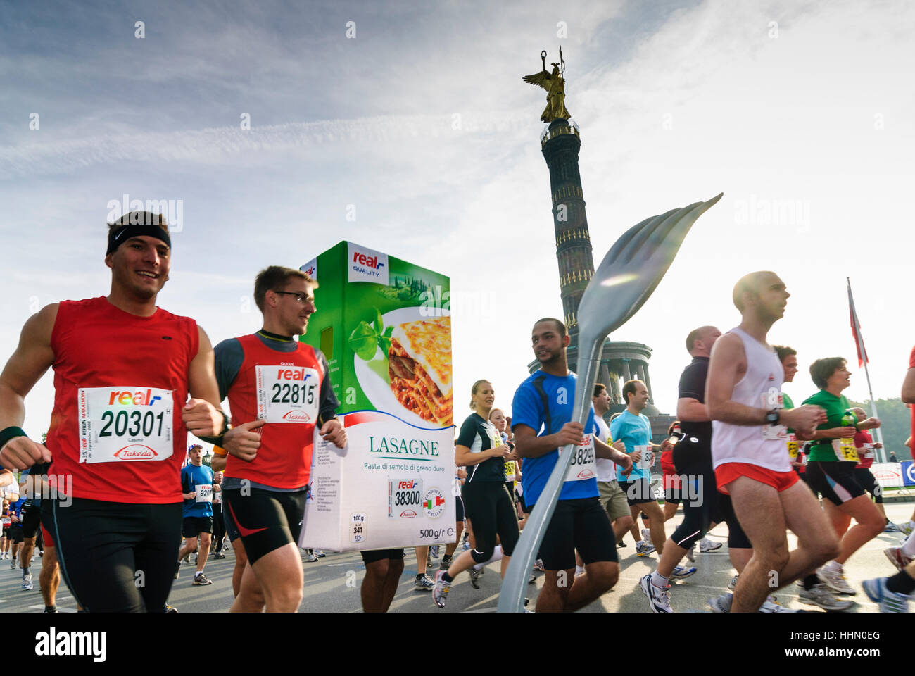 Berlin: runners at Berlin marathon at victory column, , Berlin, Germany ...