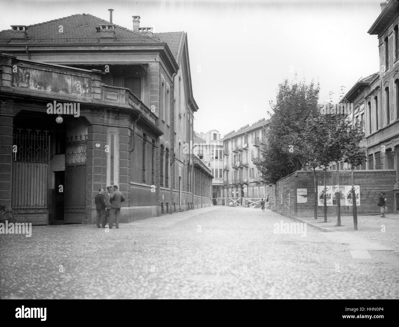 Fabbrica motori hi-res stock photography and images - Alamy